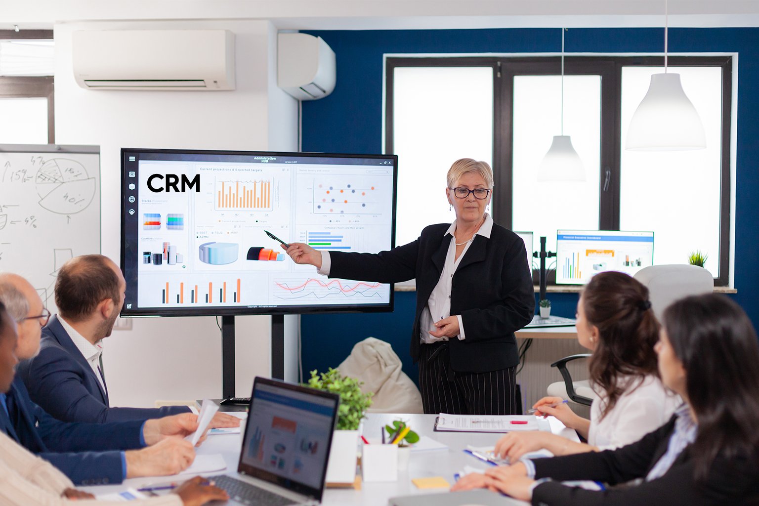 General Contracting: Streamline Ops with Key CRM Features